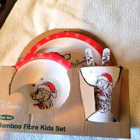 Disney | Accessories | Disney Minnie Mouse Bamboo 5 Piece Dinnerware ...